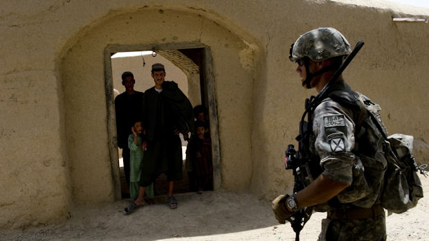 Former MI5 officer: Afghan WikiLeaks ‘risk lives’ – Channel 4 News