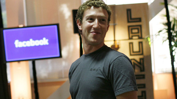 Danger of new Facebook app ‘places’ – Channel 4 News