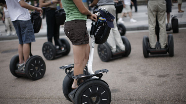 Millionaire dies in Segway cliff fall – Channel 4 News