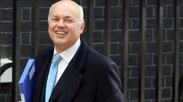 Duncan Smith: universal benefit deal could cut £9bn – Channel 4 News