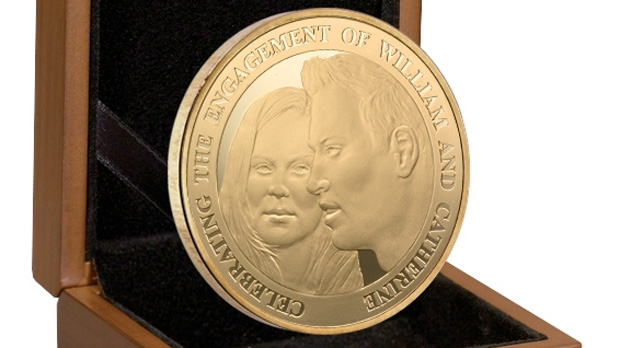 William and Kate engagement coin unveiled – Channel 4 News