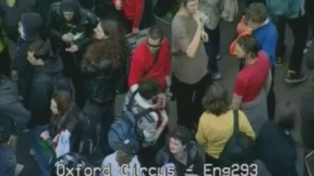 London cuts demo: Police issue CCTV images – Channel 4 News