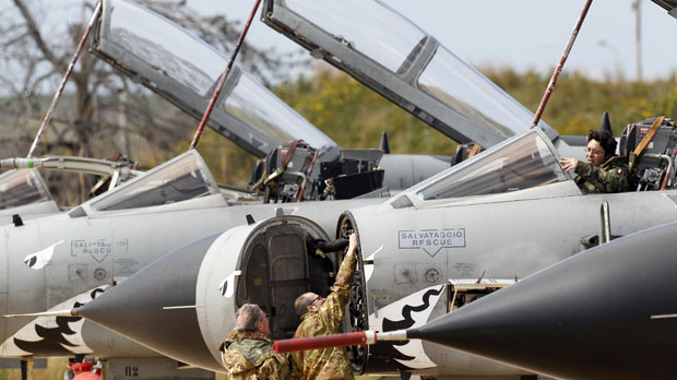 Army and Navy job losses – RAF operating at ‘full stretch’ – Channel 4 News