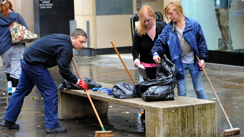 ‘Oi – stop destroying our city’ – Channel 4 News