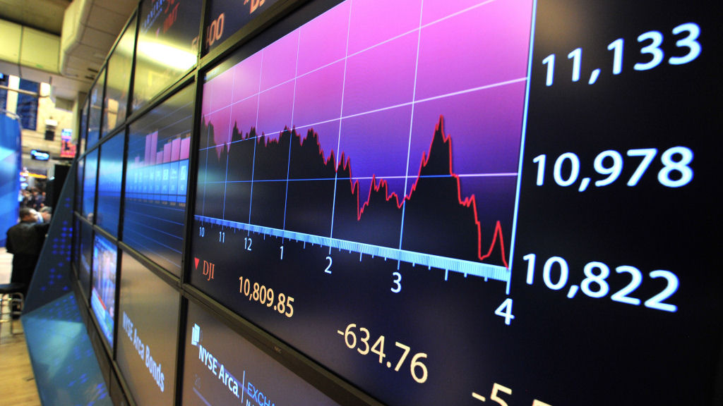 Markets fluctuate as uncertainty continues – Channel 4 News