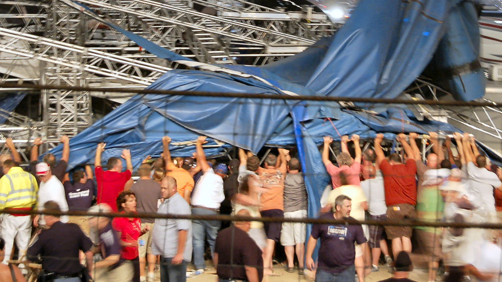 Stage collapse kills concertgoers in Indiana – Channel 4 News