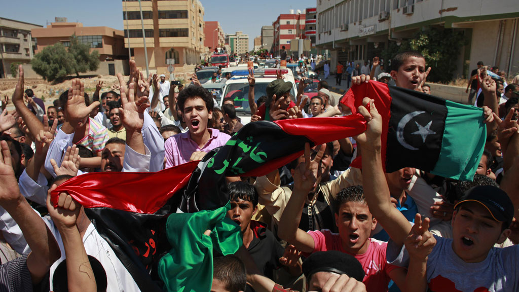 Libyan rebels take Gharyan on their advance towards Tripoli – Channel 4 ...