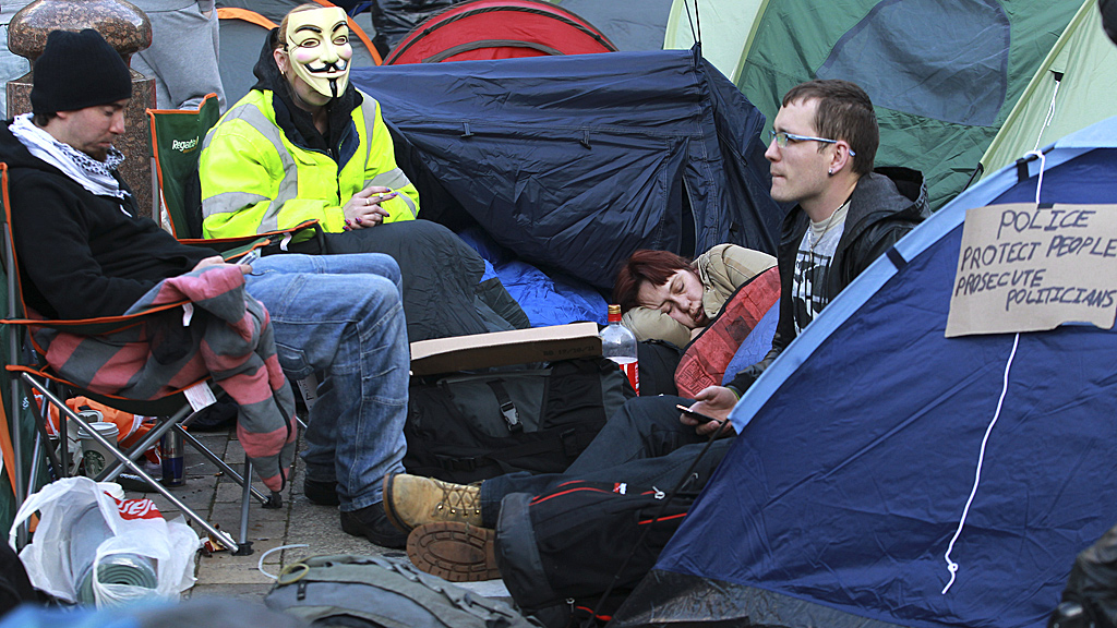 Occupy London protesters remain defiant – Channel 4 News