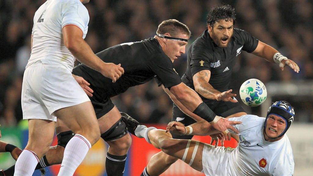 New Zealand win rugby World Cup by one point – Channel 4 News