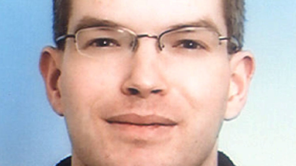 Vincent Tabak on trial for murder of Joanna Yeates – Channel 4 News