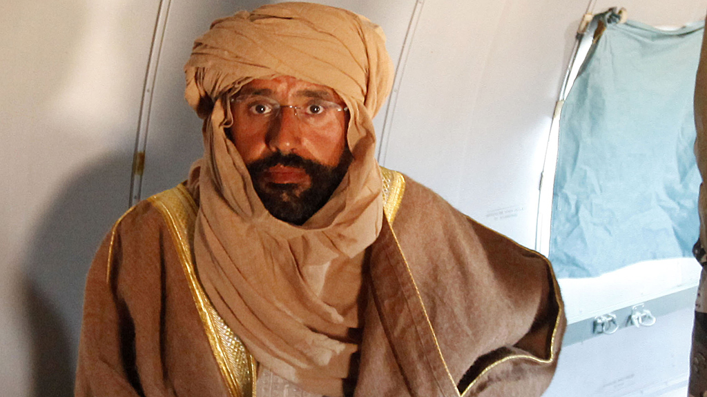 Saif Gaddafi captured in the Libyan desert – Channel 4 News