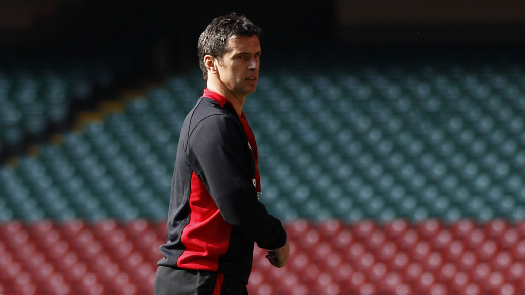 Welsh football manager Gary Speed dies, aged 42 – Channel 4 News