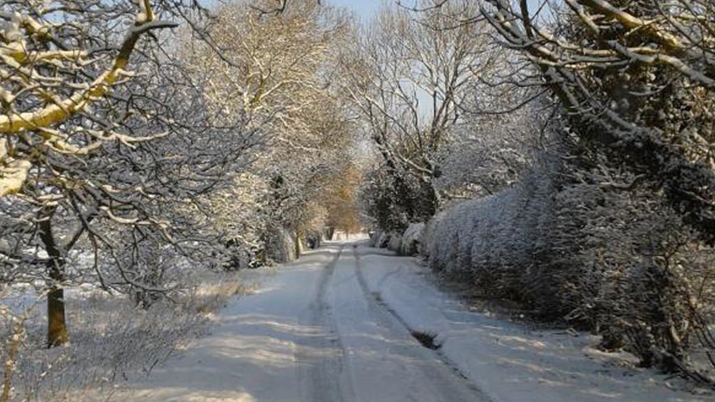 UK snow set to disrupt weekend sport – Channel 4 News