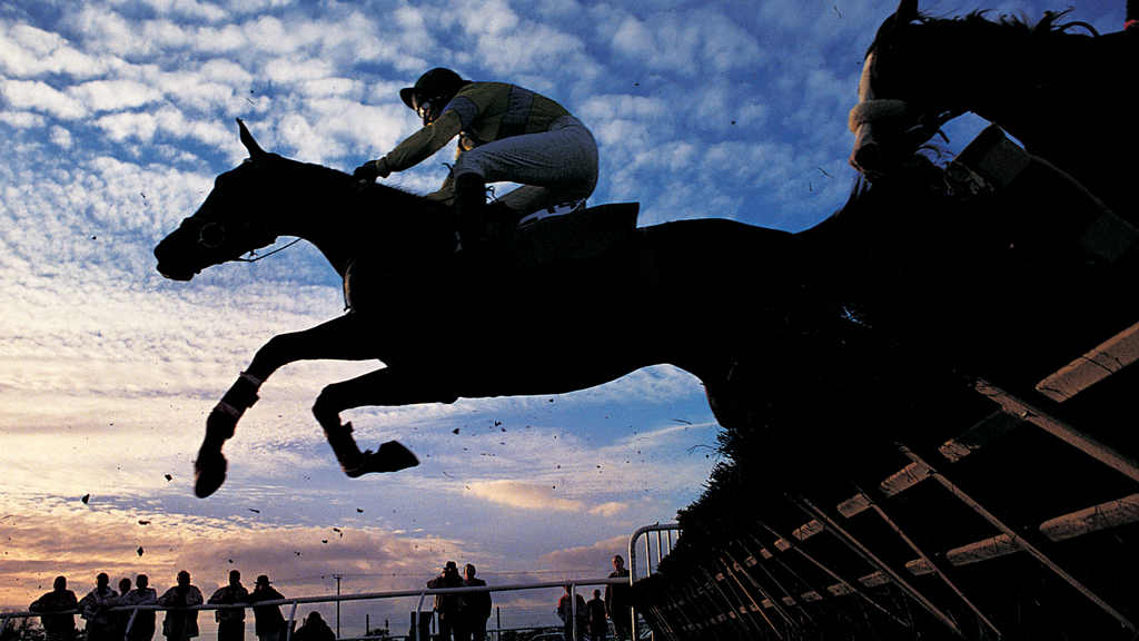 Channel 4 wins racing rights from BBC – Channel 4 News