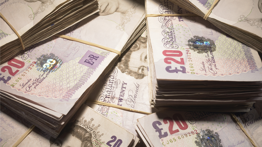 Treasury to launch £20bn small businesses scheme – Channel 4 News