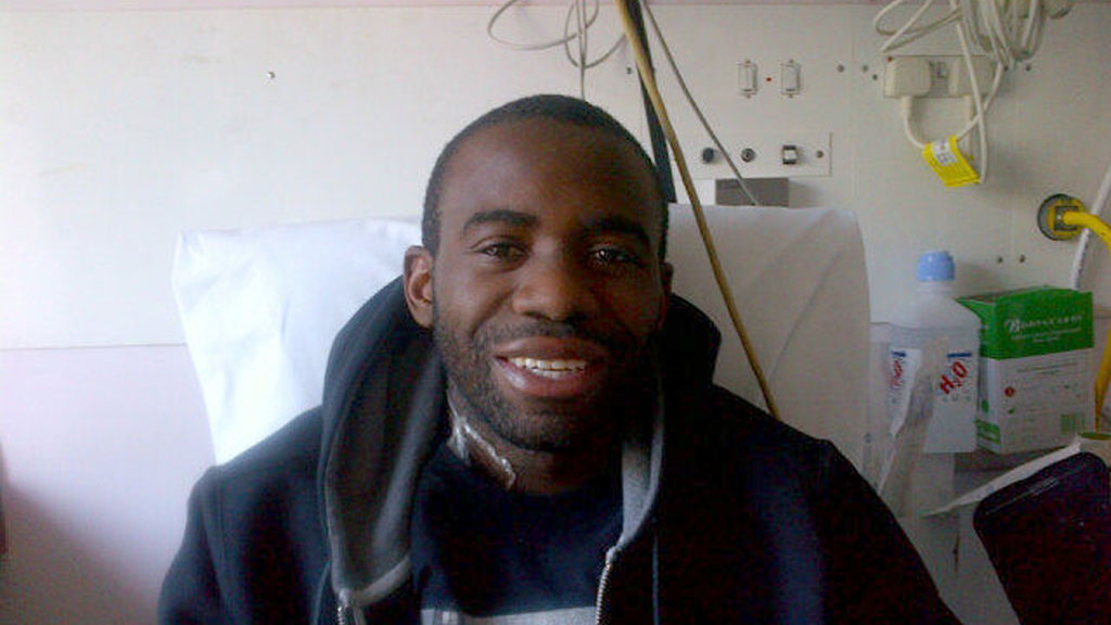 Heart failure footballer Muamba released from hospital – Channel 4 News