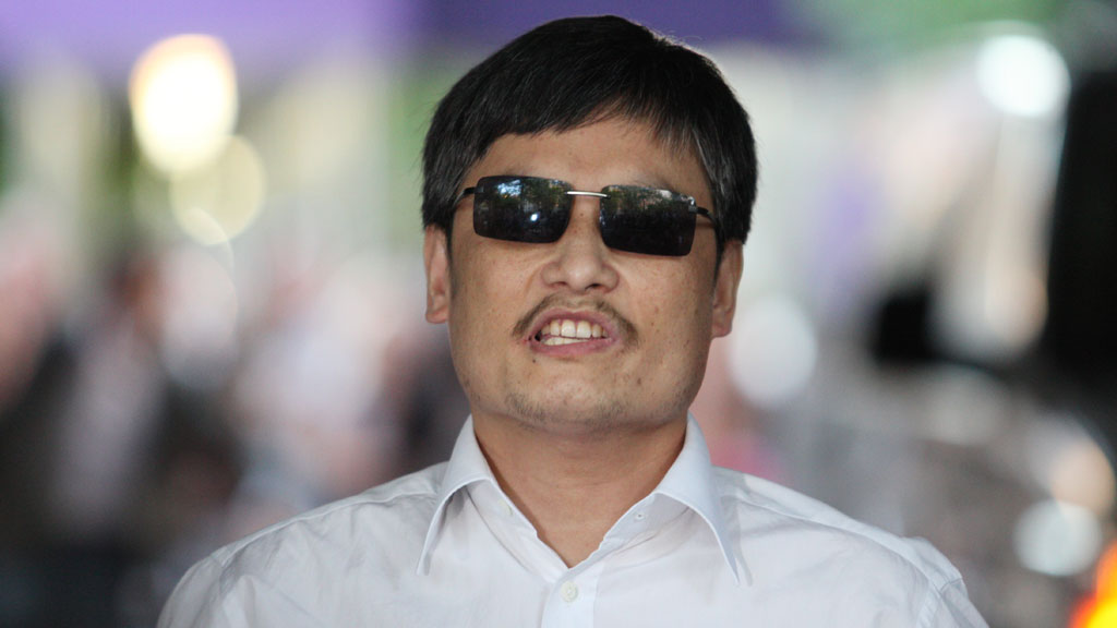 Chen arrives for new life in United States – Channel 4 News