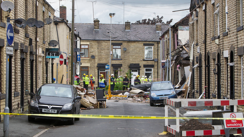 Oldham gas explosion treated as ‘suspicious’ – Channel 4 News