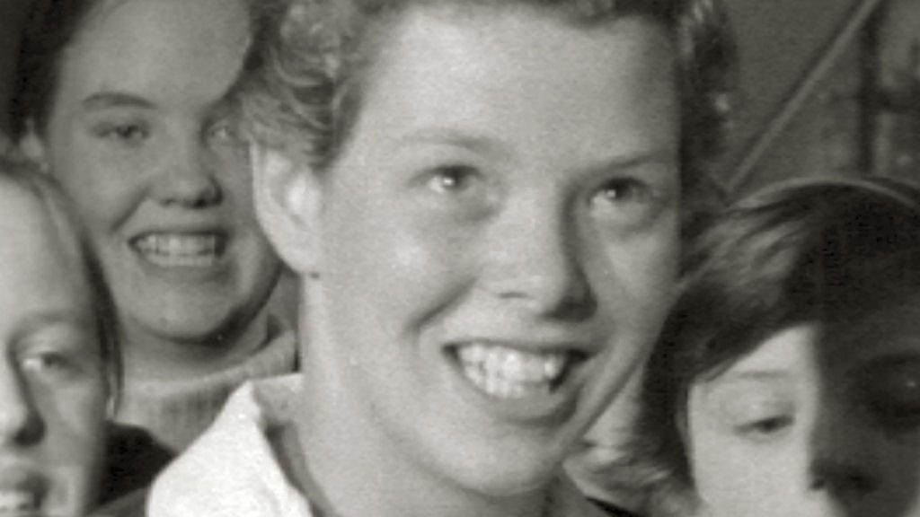 Olympic archive: swimmer Judy Grinham (1956) – Channel 4 News