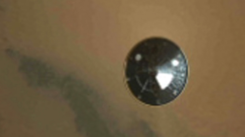 Dramatic video of moment Curiosity landed on Mars – Channel 4 News