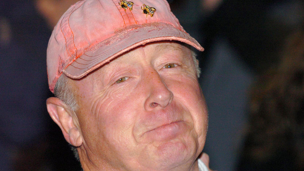 Film director Tony Scott jumps to death from bridge – Channel 4 News