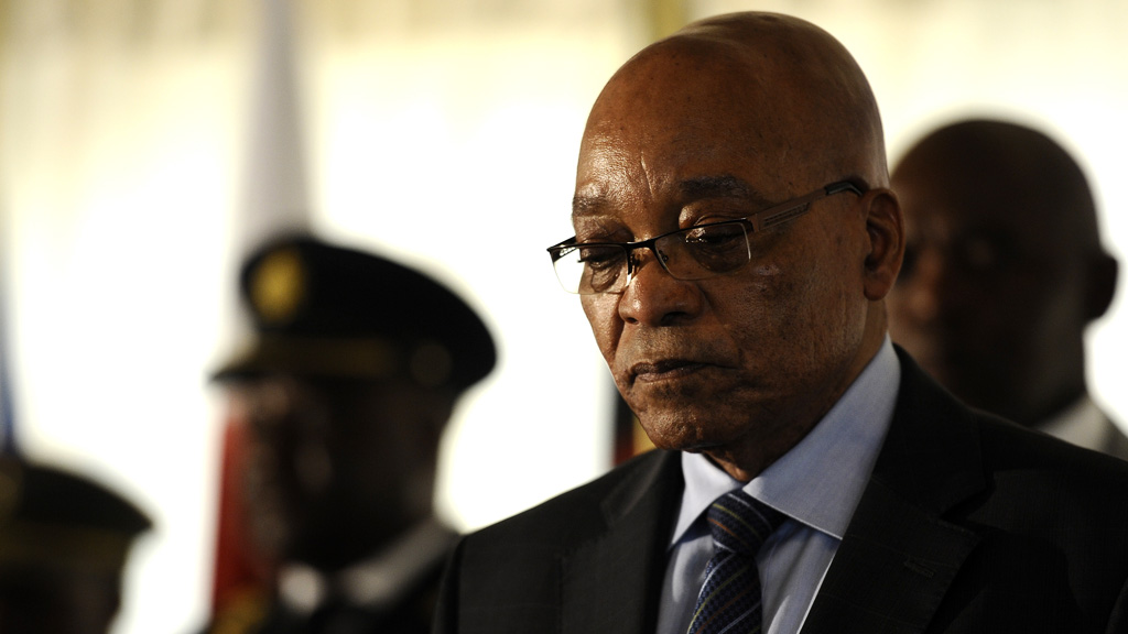 Zuma addresses miners in bid to quell South African unrest – Channel 4 News