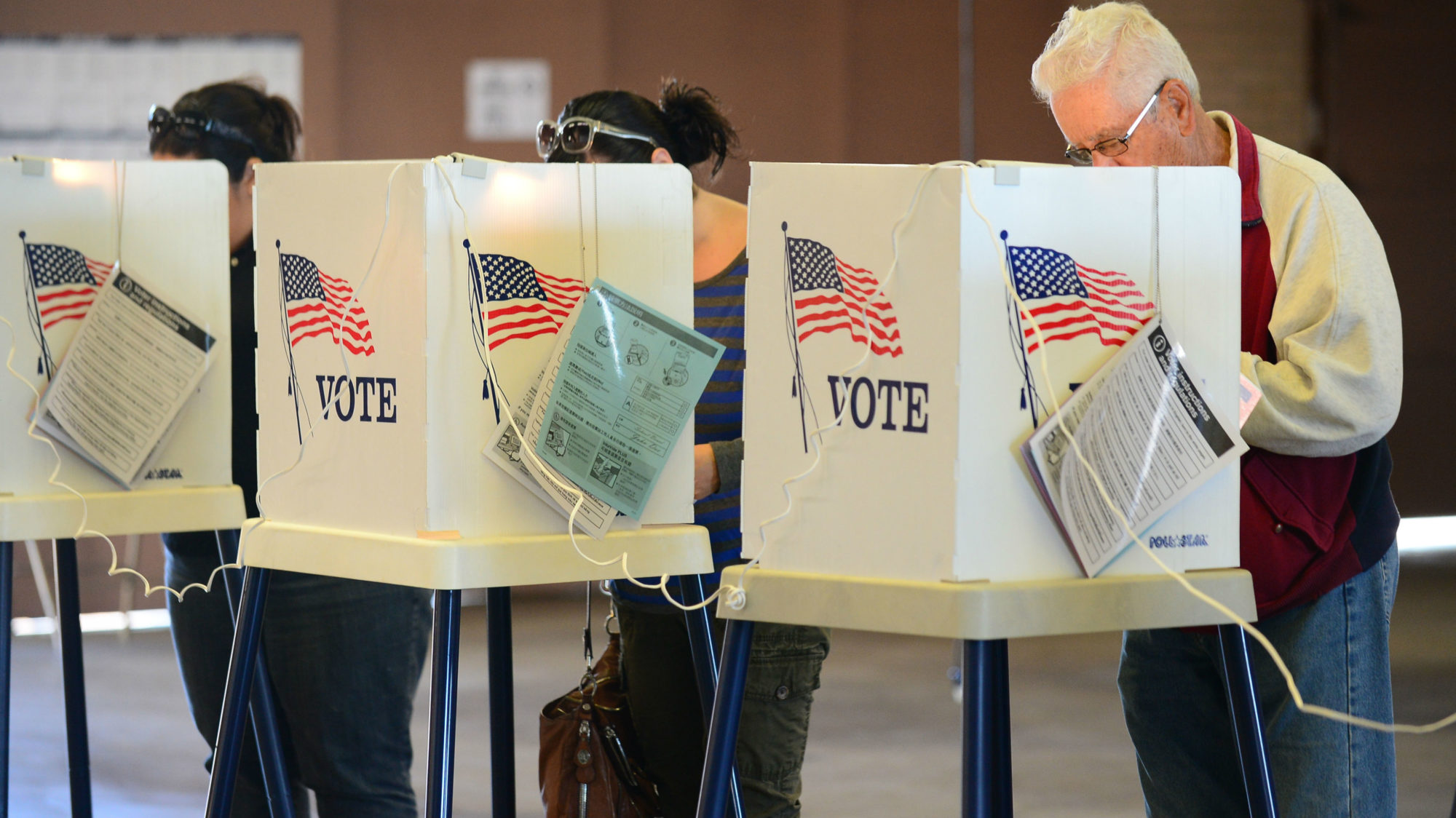 America decides: long queues and record turnout at the polls – Channel ...