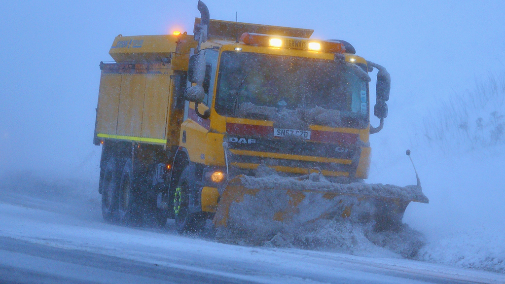 Snow forces schools and roads to close – Channel 4 News