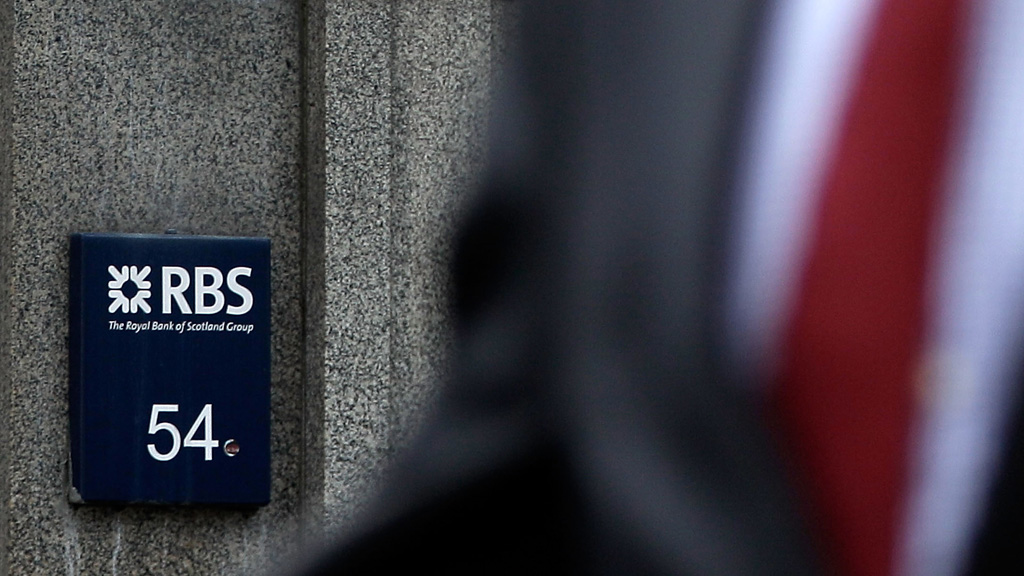 RBS loses £5.2bn, but pays over £600m in bonuses – Channel 4 News