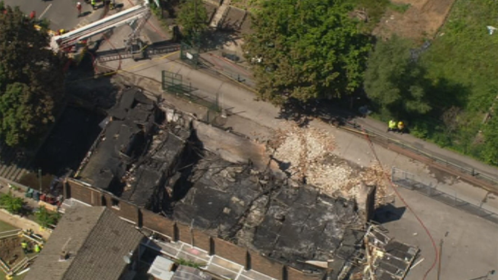 Islamic community centre destroyed by fire – Channel 4 News