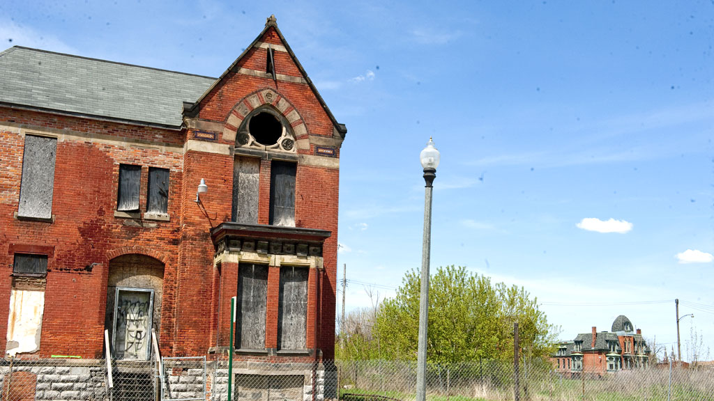 Detroit becomes biggest US city to go bankrupt – Channel 4 News