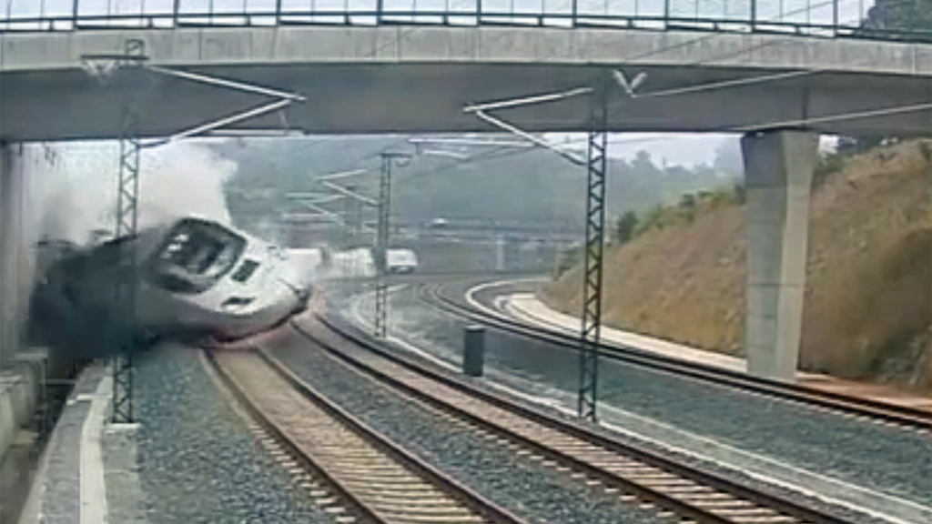 ‘Scene from hell’: train crash in Spain kills at least 80 – Channel 4 News