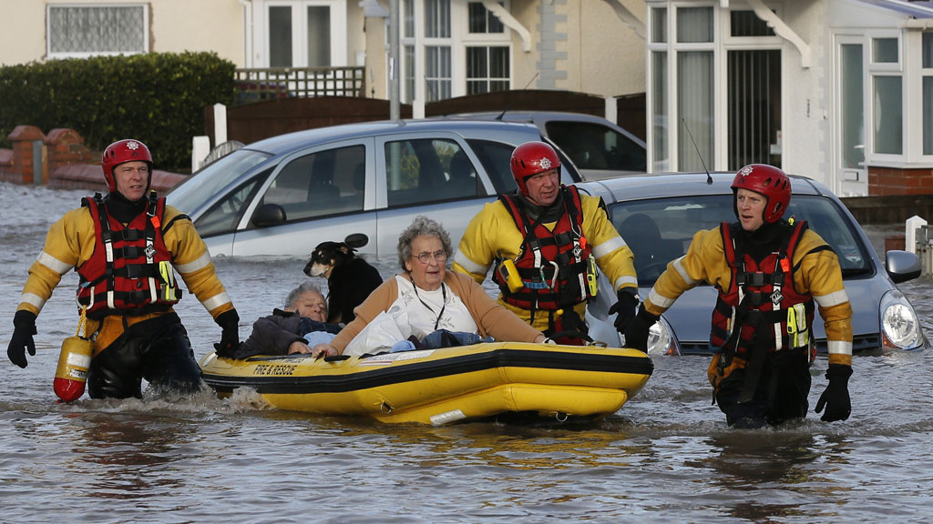 Flood water recedes but severe warnings still in place – Channel 4 News