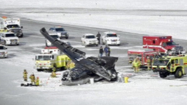 Video – plane crashes at Colorado airport – Channel 4 News