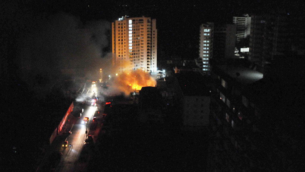 ‘Disaster areas’ in Chile after massive earthquake – Channel 4 News
