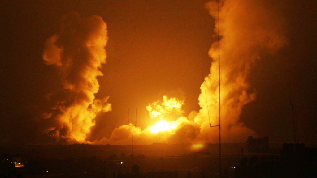 Israeli bombs target Gaza after three teenagers killed – Channel 4 News