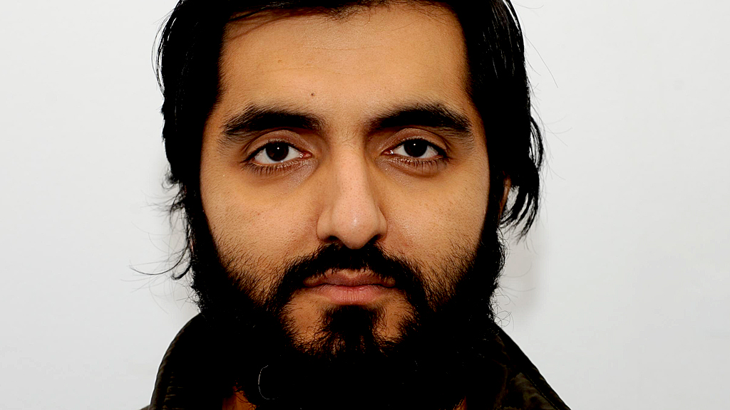 Bolton teacher Jamshed Javeed admits terrorism charges – Channel 4 News