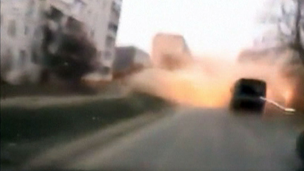 Dashcam video captures ‘moment shell explodes in Mariupol’ – Channel 4 News