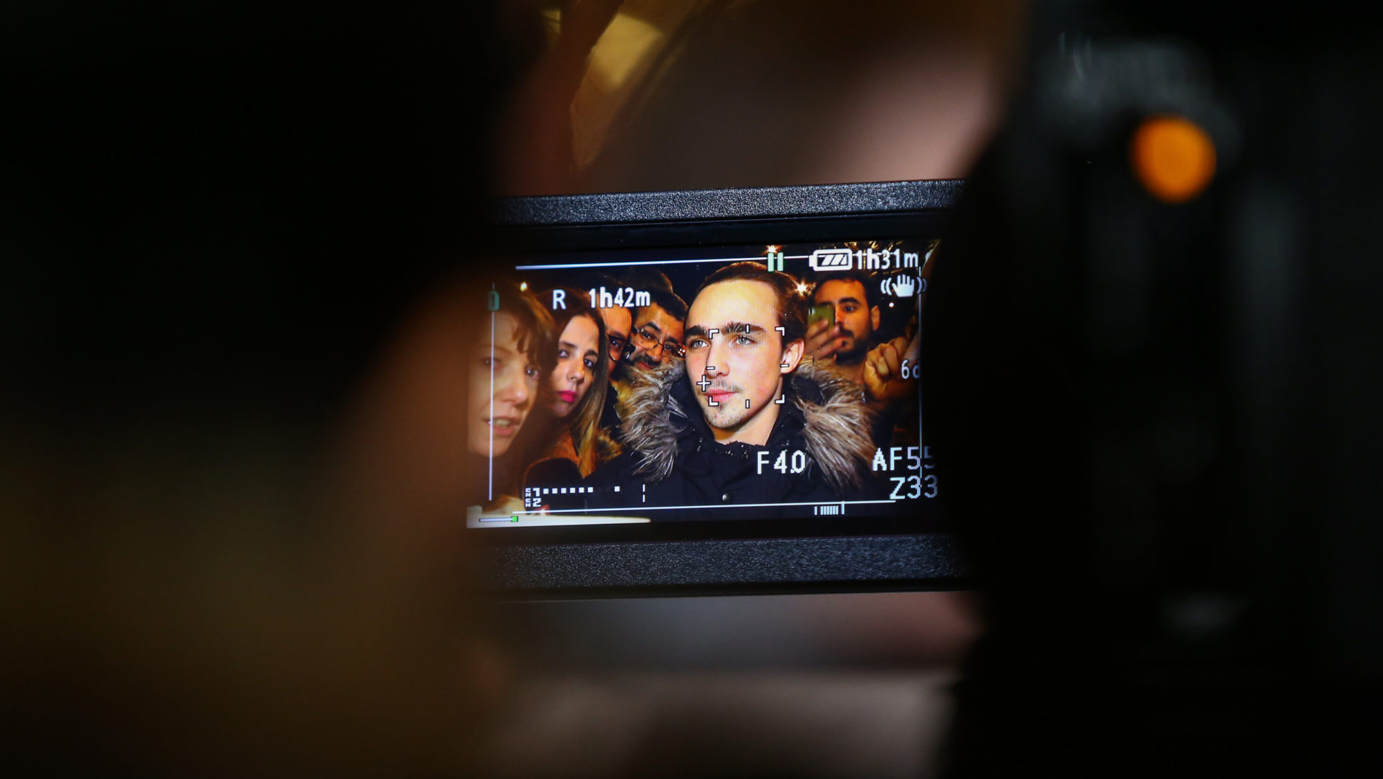 Does live TV aid terrorists? – Channel 4 News