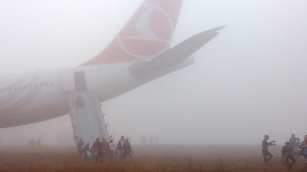 Plane passengers scramble to escape Nepal crash landing – Channel 4 News