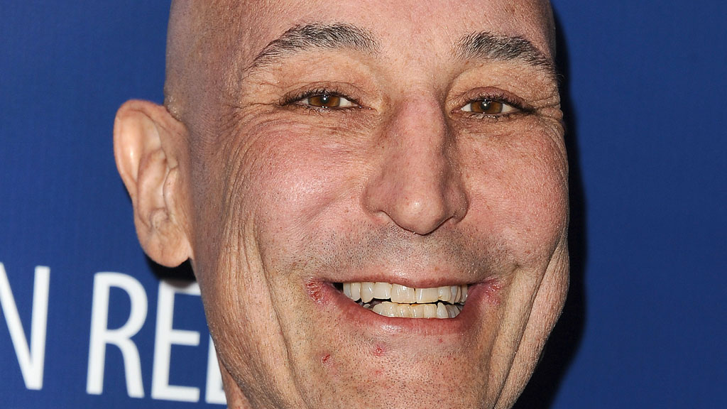 Sam Simon: tributes pour in for Simpsons co-creator – Channel 4 News