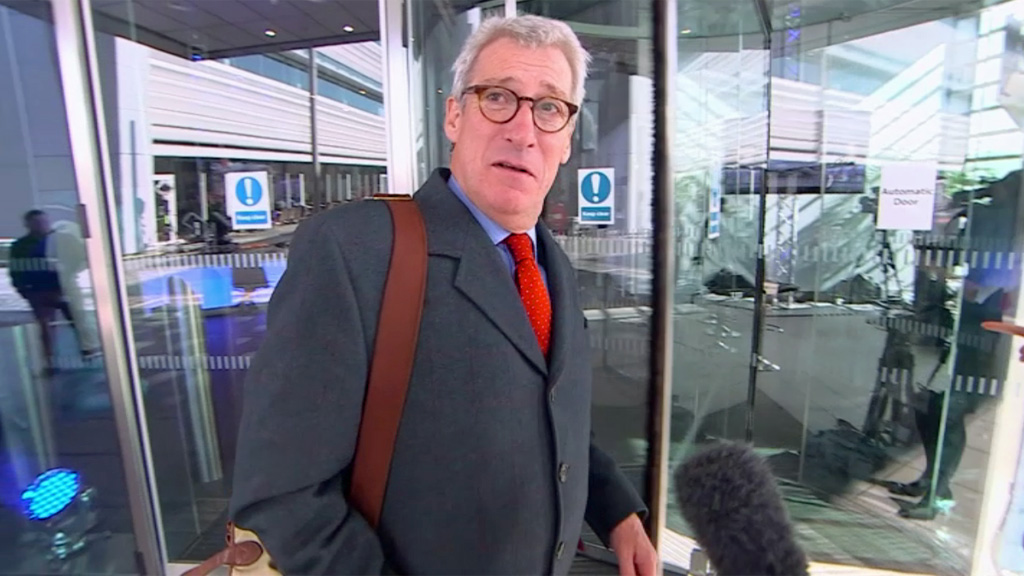 Jeremy Paxman grilled ahead of leaders’ interviews – Channel 4 News