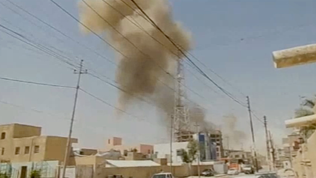 Isis ‘faces Iraqi Shia militias’ after taking Ramadi – Channel 4 News