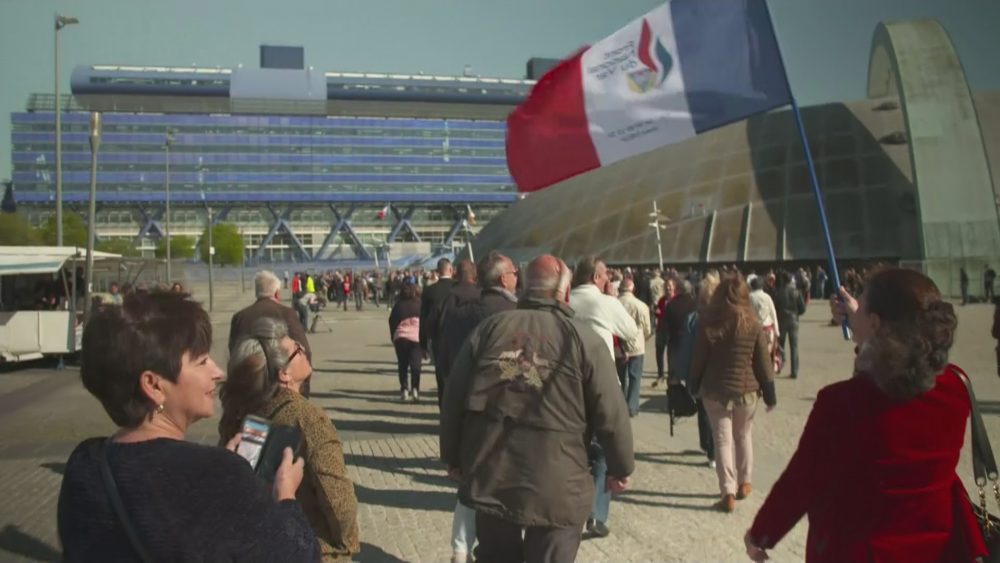 The French General Election approaches its climax – Channel 4 News