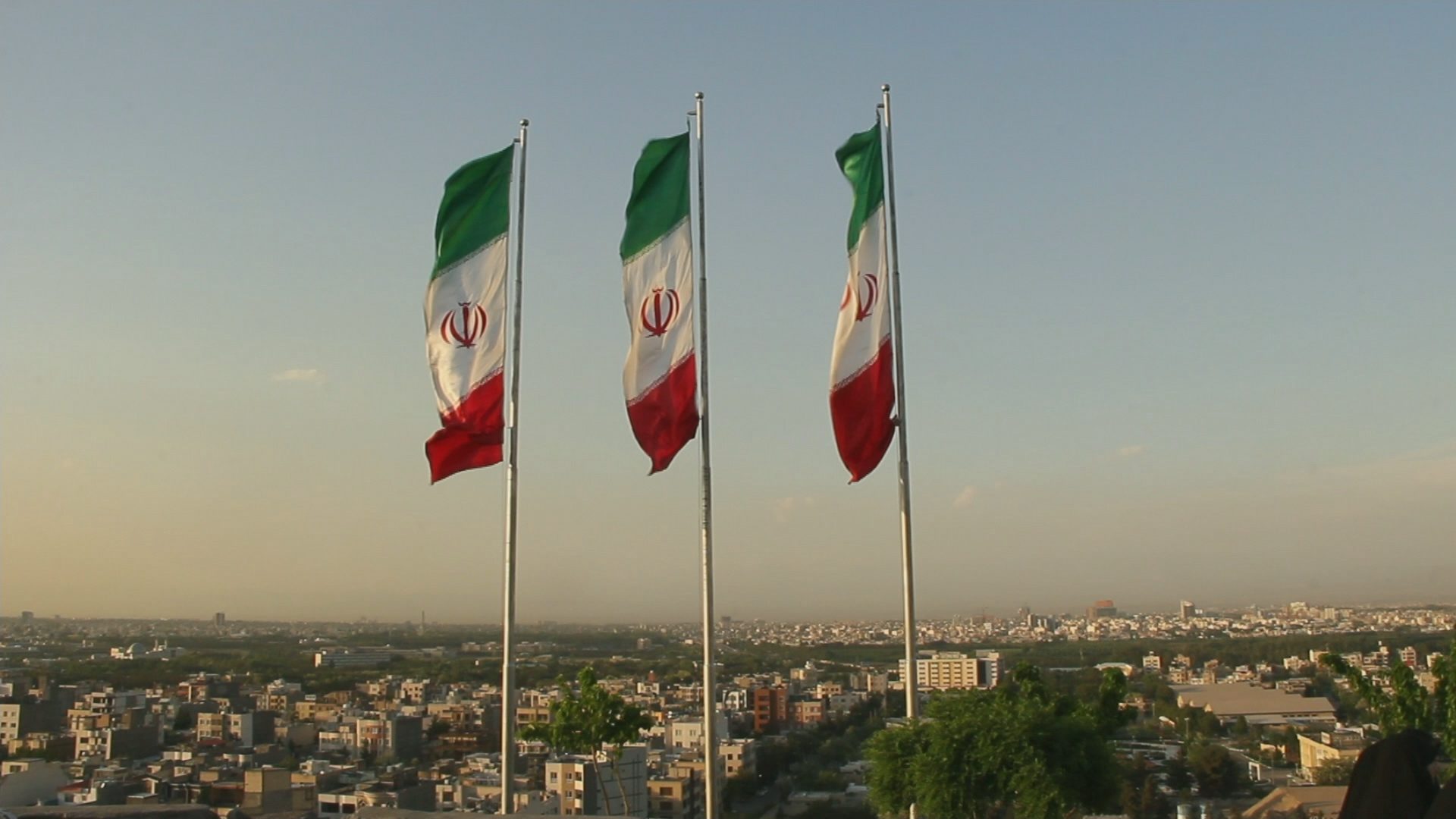 Iran’s proxy war – 900 miles away in Syria – Channel 4 News