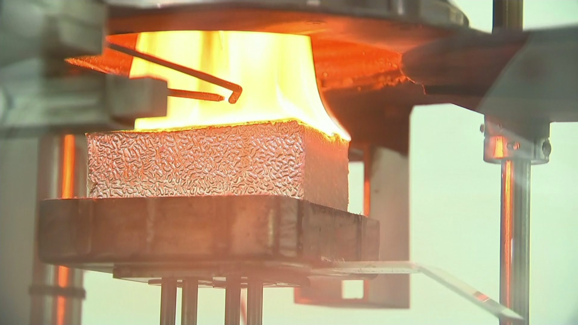 Grenfell fire: cladding in 14 tower blocks fails fire test – Channel 4 News