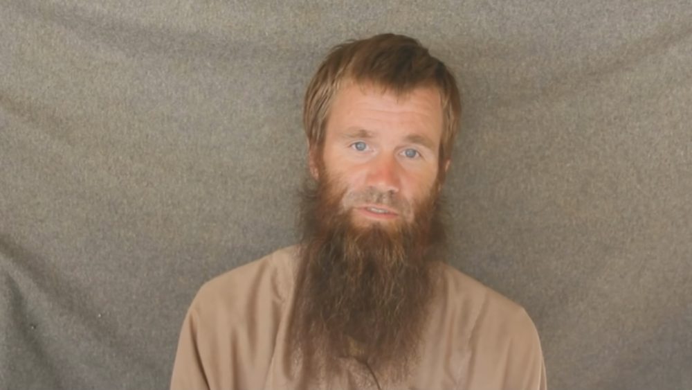 Al Qaeda hostages released after six years in captivity – Channel 4 News