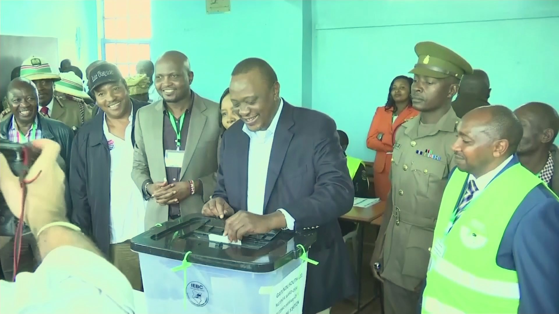 Kenyan presidential election re-run goes ahead – Channel 4 News