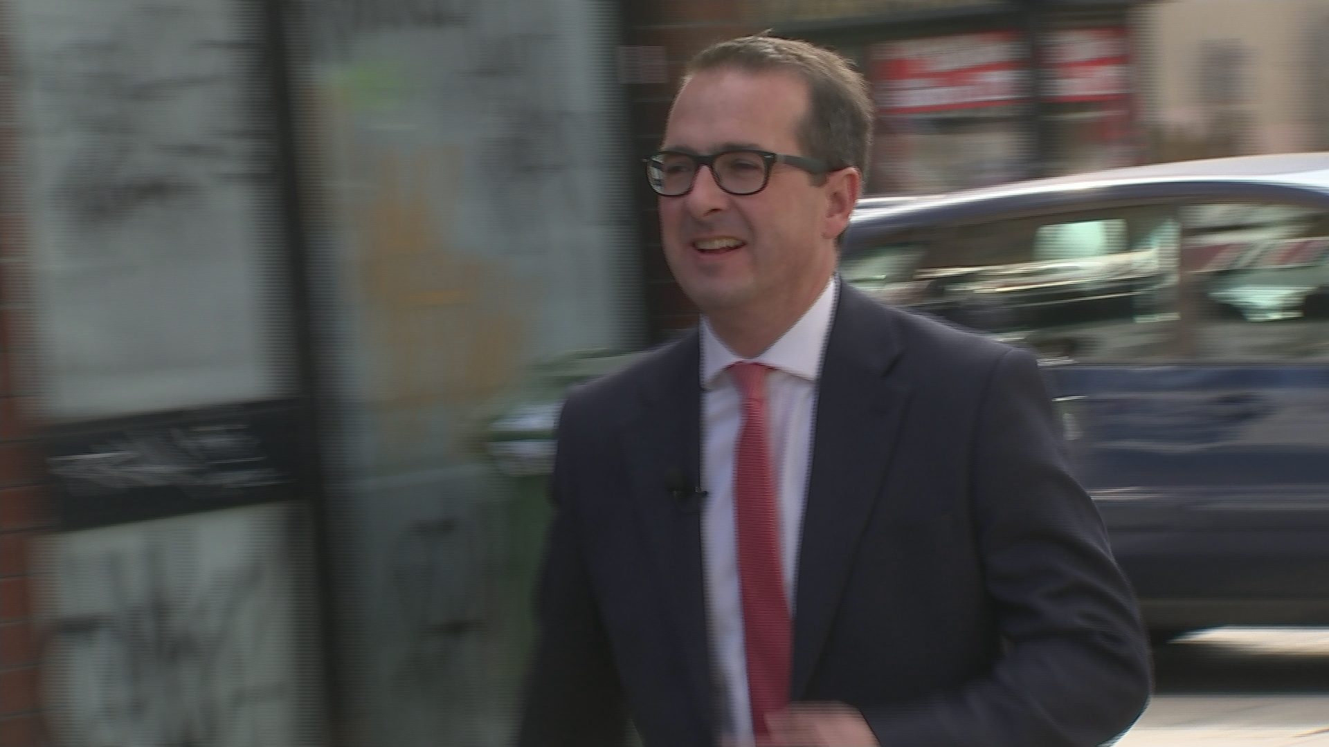 Corbyn sacks Owen Smith from shadow cabinet – Channel 4 News