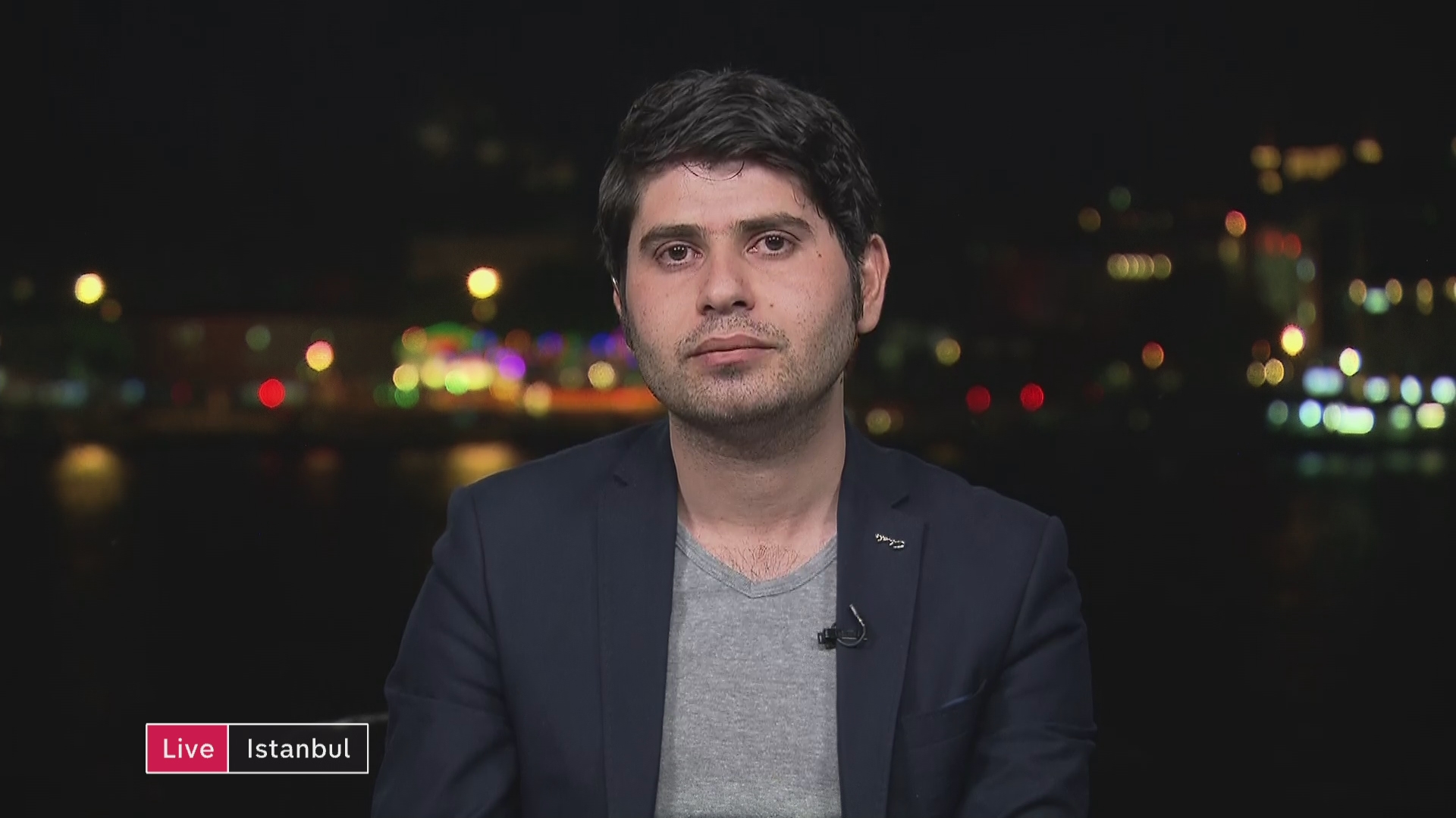 Author Marwan Hisham: ‘It was a daily nightmare living under Isis’ – Channel 4 News